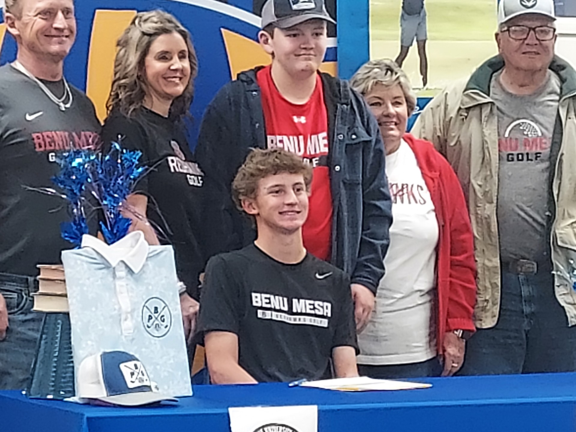 PHS Golfer Burley Johnson Signs with Ben-Mesa - KYCA